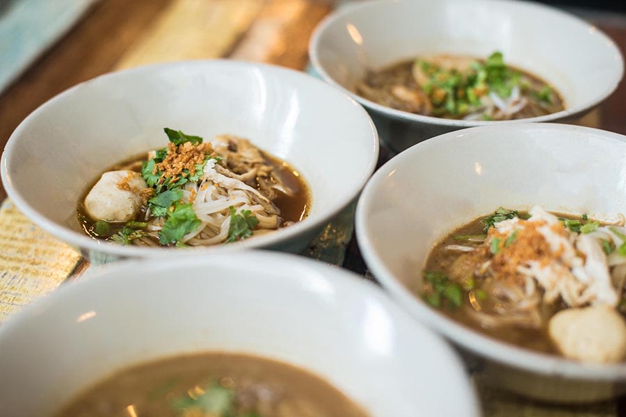 Halal Food At klia2: 10 Delicious Eateries To Dine While Waiting For ...